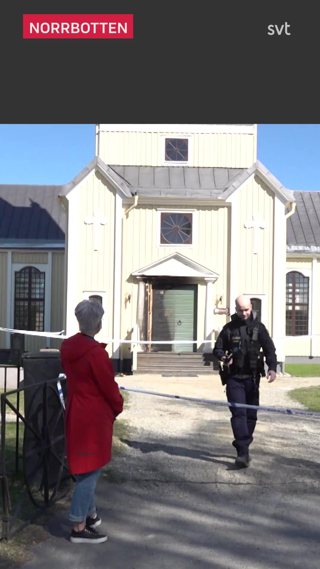 Dubbla brandattentat mot den 200-åriga träkyrkan i Älvsbyn | SVT Nyheter